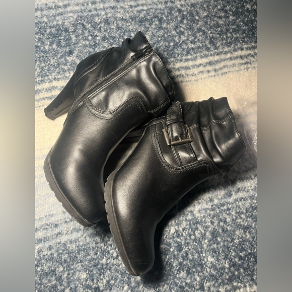 Shoes | Whitemt Sharon All Man Made Materials | Poshmark